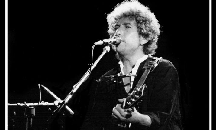 Bob Dylan erstmals auf Platz eins der Offiziellen Deutschen Charts ...