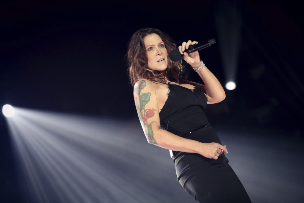 Beth Hart bringt "Live At The Royal Albert Hall" raus - jazzandrock.com