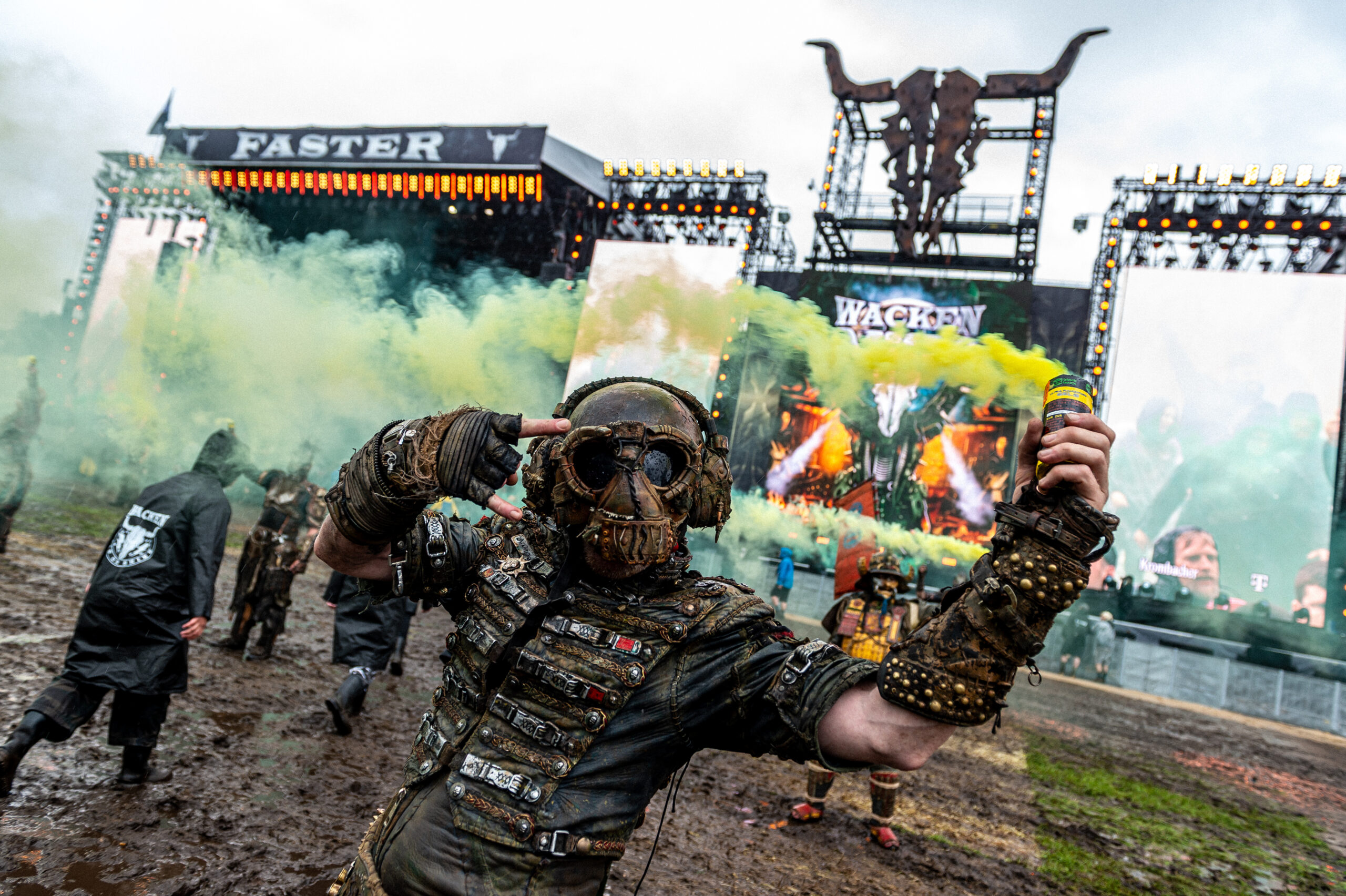 WACKEN OPEN AIR 2025: Der erste Festivaltag läuft, Bühnenprogramm ...